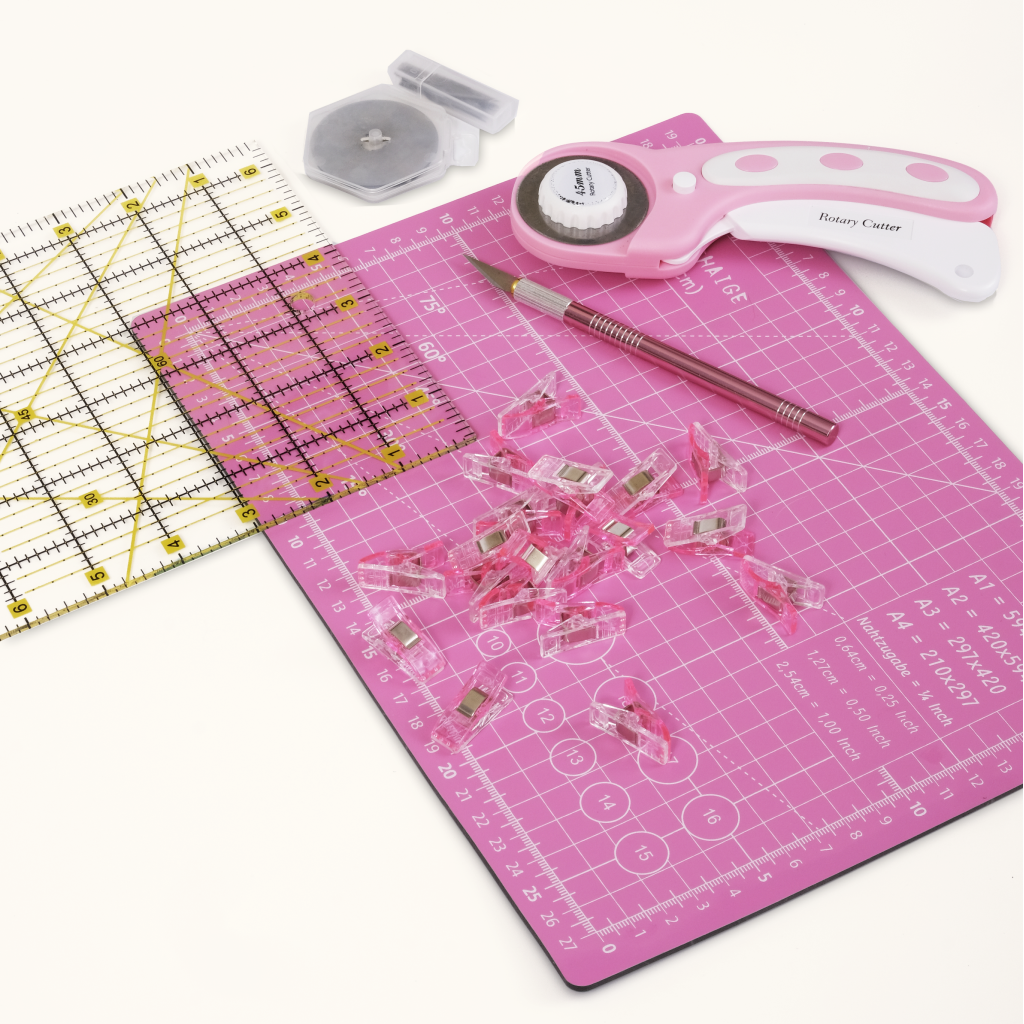 39-Piece Quilting Kit for Beginners – Rotary Cutter, Cutting Mat & More